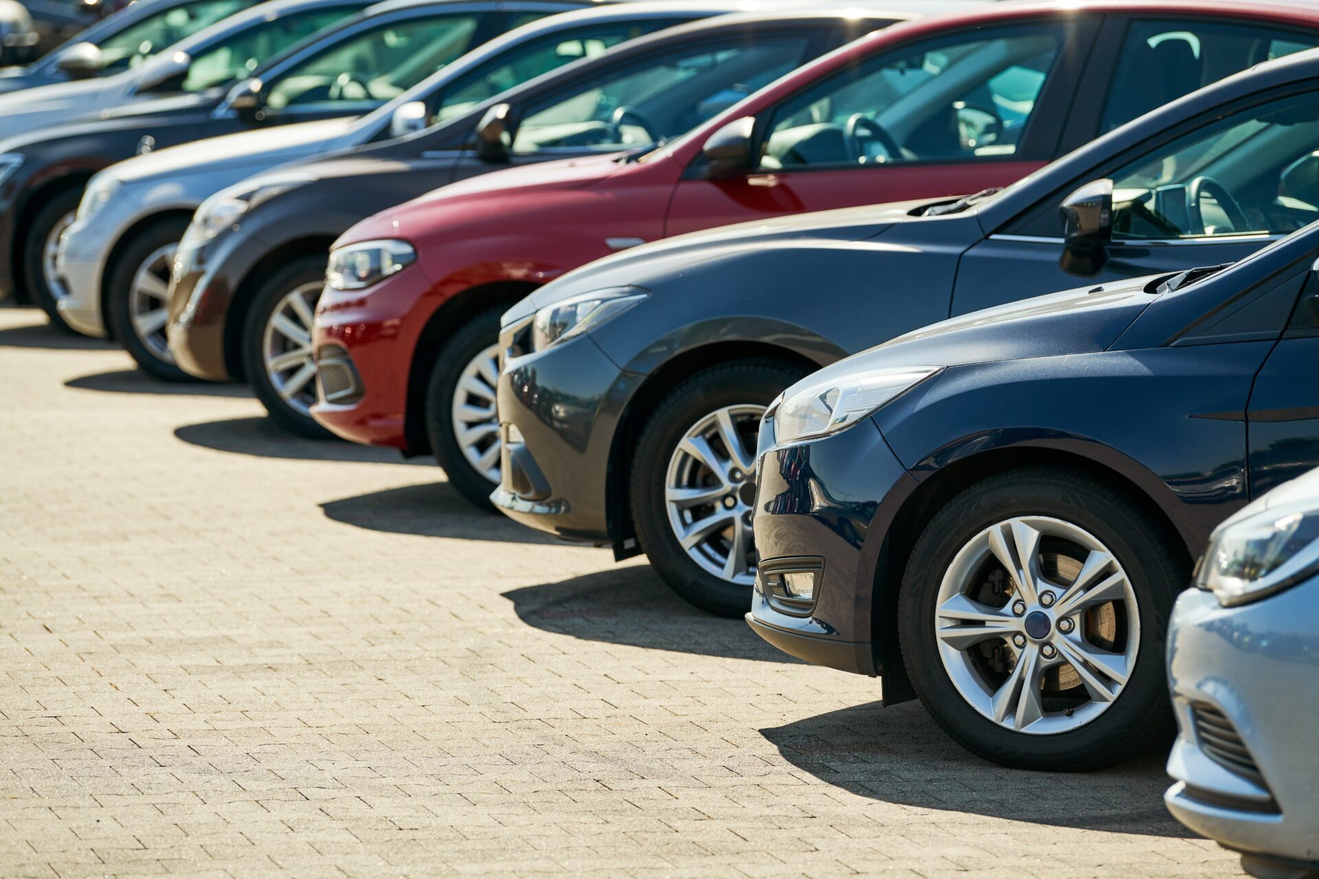 How to Buy a Used Car: The Essential Features and Red Flags to Check ...